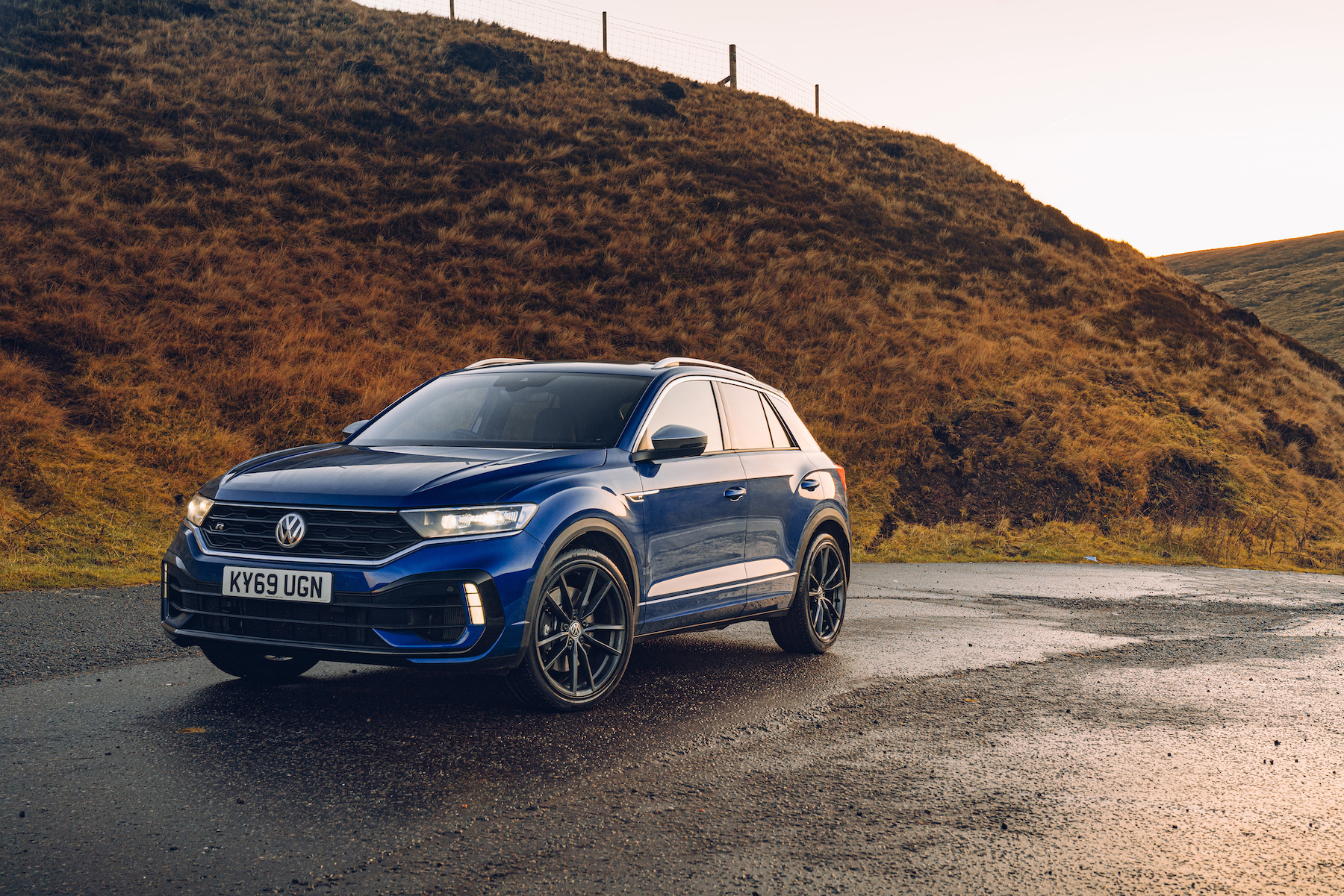 Volkswagen T-Roc R 2020 Review - Car Keys